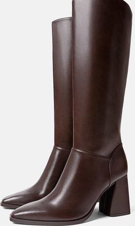Stradivarius Wide Fit - Stiefel in Braun mit hohem Absatz, weite Passform-Brown