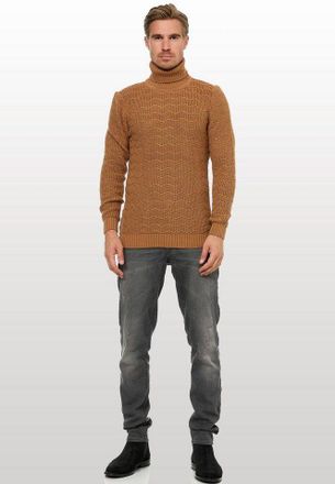 Rusty Neal Rollkragenpullover im angesagten Design
