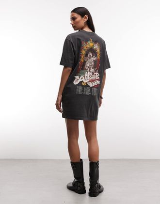 AllSaints Roque - Robe t-shirt courte &agrave; manches courtes avec logo graphique - Noir d&eacute;lav&eacute;