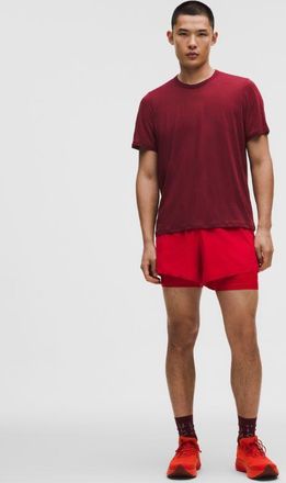 lululemon Perforated Lined Running Short 5 pour Hommes - Rouge - Taille 2XL