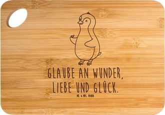 Mr. & Mrs. Panda Bambus - Schneidebrett Pinguin Marienkäfer - Geschenk, Schneidbrett, Servierbrett, Freude, Pinguine, Bretter, kleine Wunder