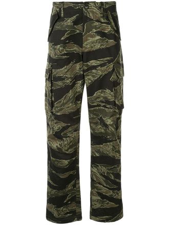 Ports V Hose mit Camouflage-Muster - Gr&uuml;n