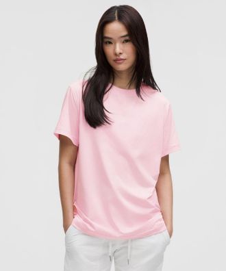 lululemon T-Shirt aus Bio- mit Rundhalsausschnitt f&uuml;r Frauen - Gr&ouml;&szlig;e 2XS in Pink Organza