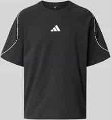adidas T-Shirt mit Label-Print