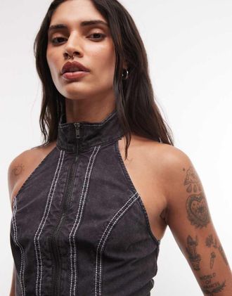 Weekday top dos nu avec surpiq&ucirc;res contrastantes et double fermeture &eacute;clair en noir d&eacute;lav&eacute;