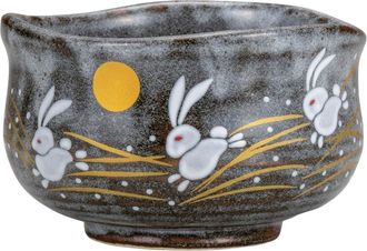 Generic Kutani Ware Japanische Gr&uuml;ntee-Matcha-Schale mit niedlichen springenden Kaninchen, Kawaii, Usagi Haneusagi, hergestellt in Japan