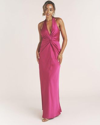 Six Stories Robe longue en satin coup&eacute;e en biais avec d&eacute;tail nou&eacute; et d&eacute;collet&eacute; plongeant - Framboise-Rose