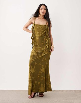Asos Robe longue en d&eacute;vor&eacute; &agrave; volants - Vert olive