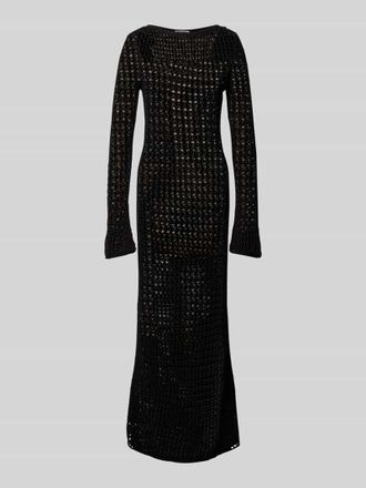 Review Maxikleid mit geripptem U-Boot-Ausschnitt