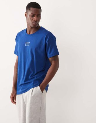 HUGO BOSS HUGO Red - T-Shirt aus Baumwolle in Dunkelblau mit Logo