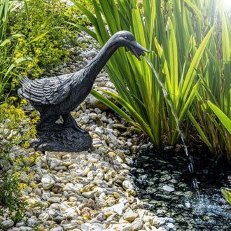 Esotec Wasserspeier gans erna mit Solar-Teichpumpe Teichfigur Wasserspiel 101651 - Esotec