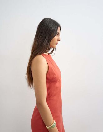 Topshop Robe mi-longue en lin majoritaire &agrave; taille basse et ourlet &eacute;vas&eacute; - Bordeaux-Rouge