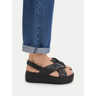 Crocs Sandalen Crocs Brooklyn 4U Cross Strap Sandal 212254 Schwarz