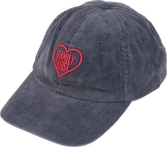 Family Fir$t Milano ACCESSOIRES - M&uuml;tzen & H&uuml;te auf YOOX.COM