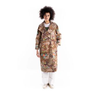 5 Progress Femme, Manteaux, Multicolore, Taille: 40 FR Long Bull Denim Coat with Camouflage Print and Floral Embroidery