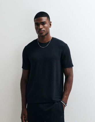 HUGO BOSS Co-ord geripptes T-Shirt mit Logo auf der Brust in Schwarz