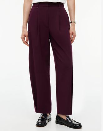 Tommy Hilfiger Travel Hose mit Knopfmanschetten und Barrel-Schnitt in tiefem Burgunderrot