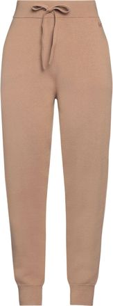 Burberry HOSEN & R&Ouml;CKE - Hosen auf YOOX.COM