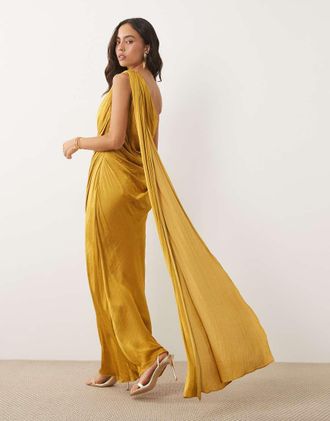 Asos Robe longue asym&eacute;trique en satin drap&eacute; et fronc&eacute; - Ocre-Jaune