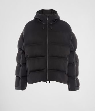 Prada Gepolsterte Jacke aus recyceltem Double Jersey