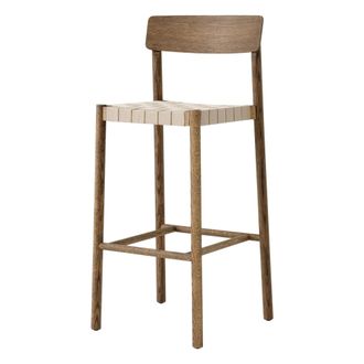 & Tradition Tabouret de bar sangles naturelles 75 cm Betty TK15 en ch&ecirc;ne huil&eacute; fum&eacute; & Tradition
