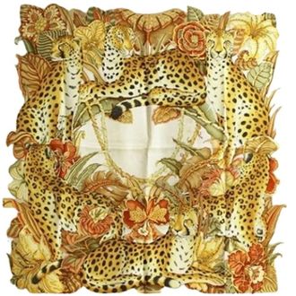 Ferragamo Foulard en tissu Pre-owned - Femme - Pre-owned - Beige - Taille: ONE Size