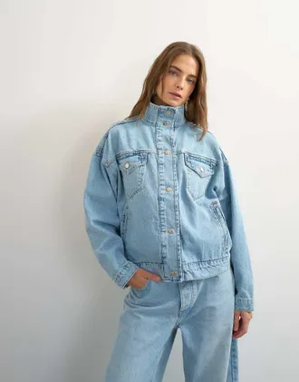 Topshop veste en jean &agrave; col chemin&eacute;e et ourlet &eacute;lastiqu&eacute; en d&eacute;lav&eacute;-Bleu