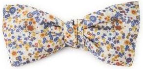 Au Printemps Paris Noeud papillon en soie