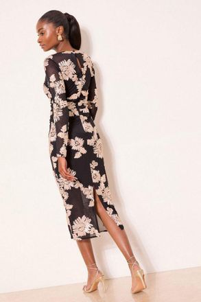 Lipsy Midikleid Lipsy Lang&auml;rmliges Boycon-Midikleid, Rose (1-tlg)