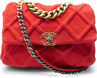 Chanel Crossbody Bags - CHANEL 19 QUILTED JERSEY ROT 2019 SCHULTERTASCHE - Gr. unisize - in Rot - f&uuml;r Damen