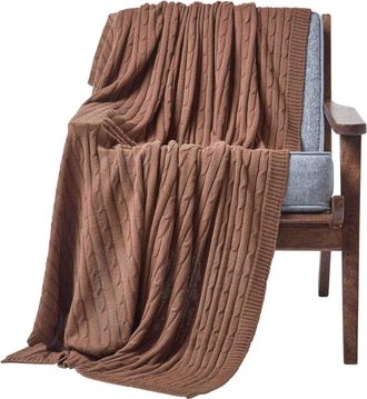 Homescapes gestrickte Tagesdecke, braune Wohndecke 150 x 200 cm, Strickdecke aus 100% Baumwolle mit Zopfmuster, ideal als Sofaüberwurf, Kuscheldecke, Plaid oder 