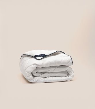 Tediber Couette l&eacute;g&egrave;re 140x200 cm - 100% de fibres recycl&eacute;es et 100% coton - Id&eacute;ale pour l&eacute;t&eacute; et mi-saison - Garantie 5 ans - Tediber