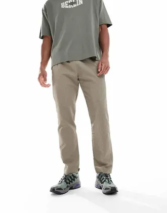 Brave Soul Seersucker-Hose in Taupe mit schmalem Bein-Neutral