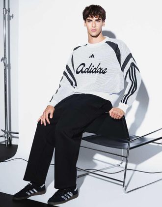 adidas Originals adidas Sportswear pull en maille &agrave; logo blanc