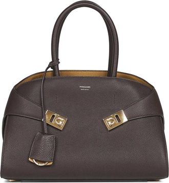 Ferragamo Femme, Sacs, Brun, Taille: ONE Size Sac port&eacute; main en cuir de veau martel&eacute;