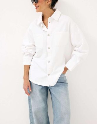 NA-KD Oversize-Denimhemd in Wei&szlig;