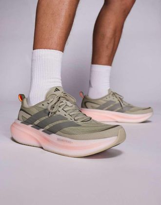adidas adidas Running - Supernova Glide - Sneaker in Olivgr&uuml;n und Orange