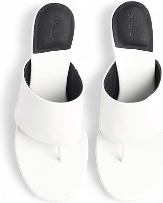 NA-KD Sandales &agrave; talon et large bride - Blanc
