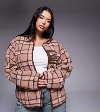 Asos Weekend Collective Curve - Polaire zippée en imitation peau de mouton à carreaux - Rose-Multicolore