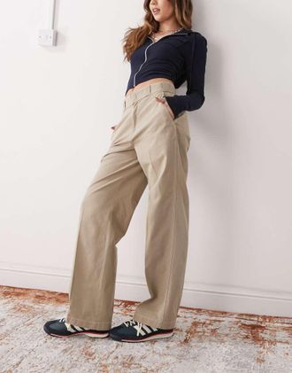 Dickies Riverbend - Hose im hellbraunem Workwear-Look mit lockerem, weitem Bein