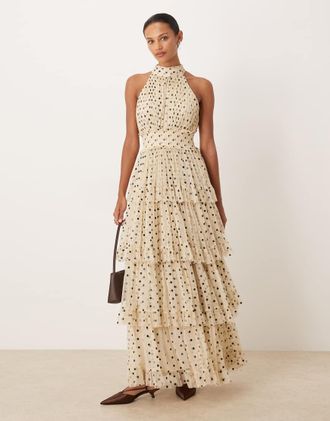 Lace & Beads Robe longue en tulle &agrave; pois avec col montant et volants &eacute;tag&eacute;s - Cr&egrave;me et noir-Blanc