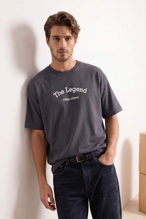Trendyol MAN Herren Grau Slogan Kurz Oversize T-Shirts