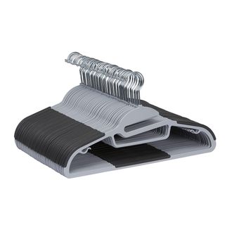 Amazon Basics Kunststoffbügel, gummibeschichtet, 50 Stück, Grau