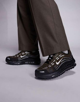 Nike Air Max TL 2.5 - Sneaker in Dunkelbraun und Silber-Brown