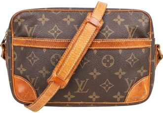 Louis Vuitton Crossbody Bags - Louis Vuitton Canvas Monogram Trocadero 23 Crossbo - Gr. unisize - in Braun - f&uuml;r Damen
