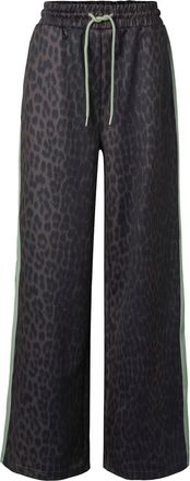 Oh April Hose Kael