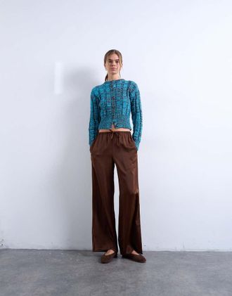 Topshop Pantalon large satin avec liens &agrave; la taille - Chocolat-Brown