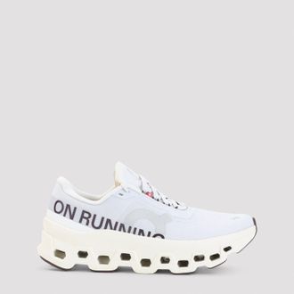 On Sur les baskets Cloudmonster 1