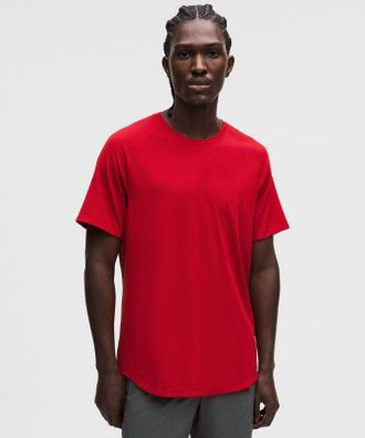 lululemon License to Train Kurzarmshirt f&uuml;r M&auml;nner - Neon - Gr&ouml;&szlig;e 2XL