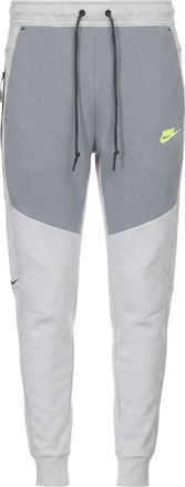 Nike HOSEN & R&Ouml;CKE - Hosen auf YOOX.COM